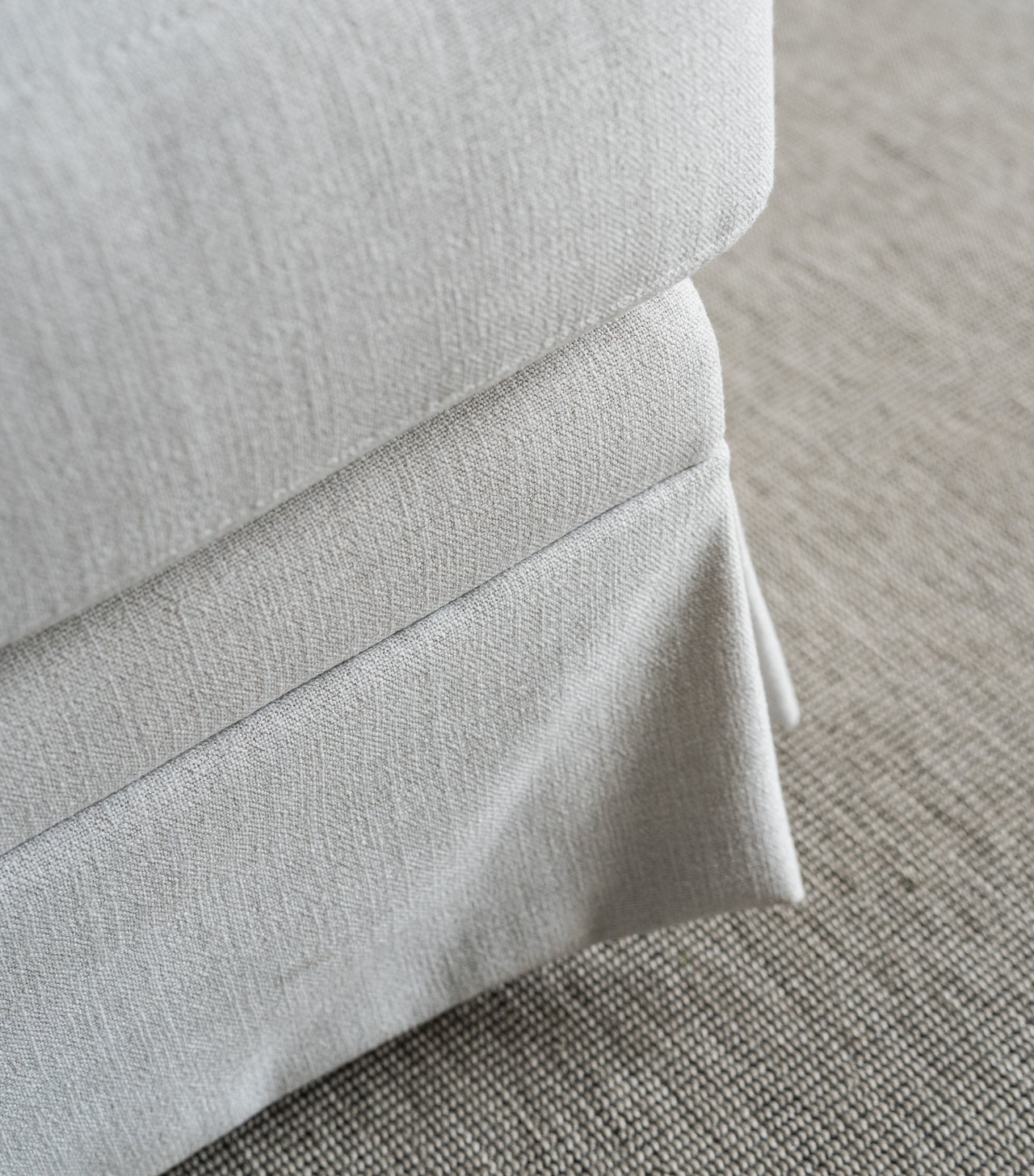 Sofá Moraira – Gloss & Raffles