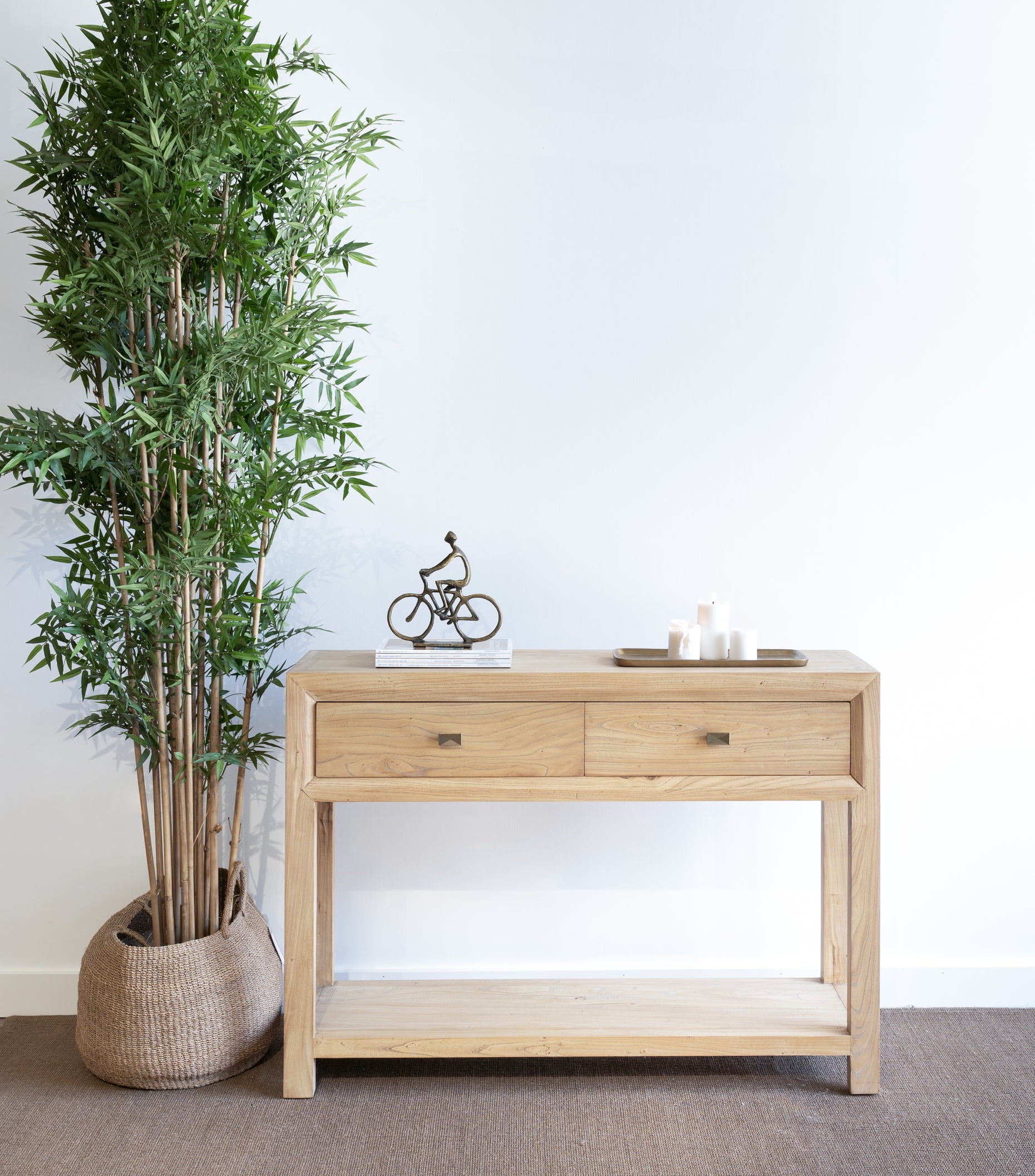 Consola Canadá – Gloss & Raffles